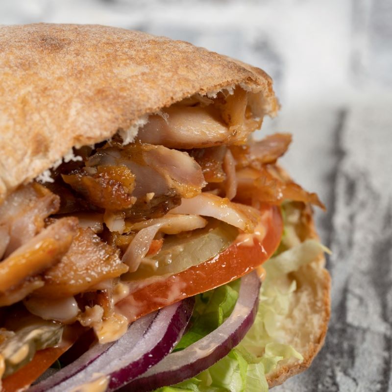 Cine se află în topul celor mai mari salarii din industria ...